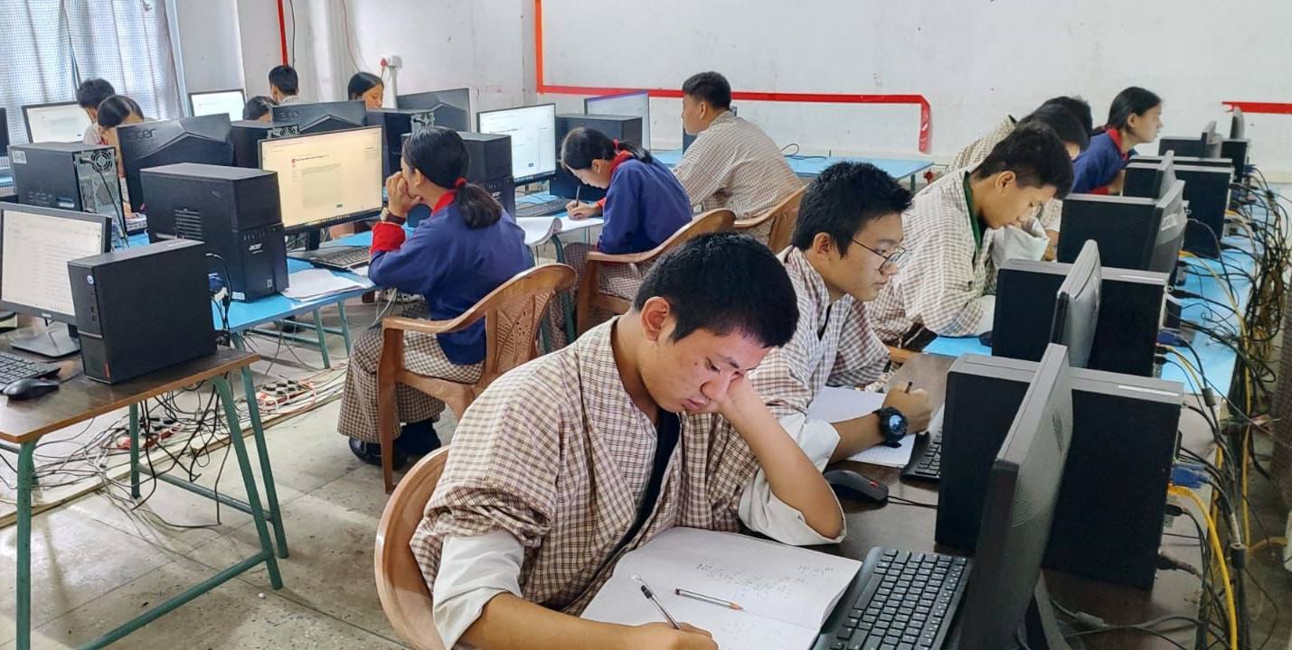 𝐌𝐢𝐧𝐢𝐬𝐭𝐫𝐲 𝐨𝐫𝐠𝐚𝐧𝐢𝐬𝐞𝐬 𝐇𝐑𝐇 𝐆𝐲𝐚𝐥𝐬𝐞𝐲 𝐌𝐚𝐭𝐡 𝐀𝐰𝐚𝐫𝐝 𝟐𝟎𝟐𝟓 – Sherig – MoESD